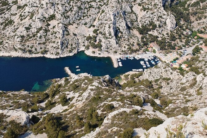 Group of 10 boat cruise on Marine Park of the Blue Coast & Island - FAQ