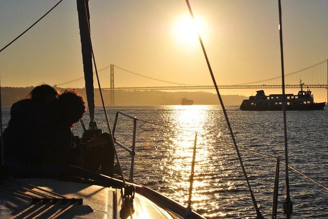 Lisbon Sunset Sailing Cruise with a Drink-2h Small Group Tour - FAQs