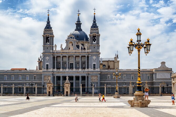 Madrids History, Bites & Sips  An Intimate Tour Since 2018 - FAQ