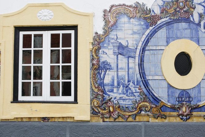 Serra Arrábida-Azulejos Natural Park private tour and wine tour departure Lisbon - Additional Questions and Answers