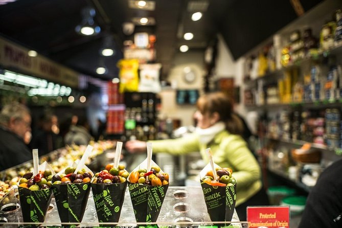 Spanish Oysters, Cava and Ibérico Ham at Barcelonas La Boqueria Market - FAQs