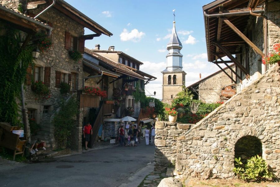 A guided tour of the medieval village of Yvoire - The Itinerary: What You Can Expect