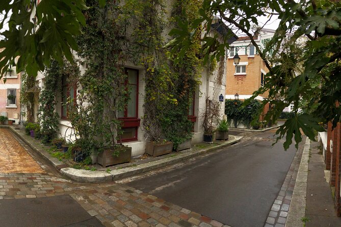 A Self-Guided Audio Tour Around Parc Montsouris - Exploring Paris Beyond the Tourist Crowds: A Review of the Self-Guided Audio Tour Around Parc Montsouris