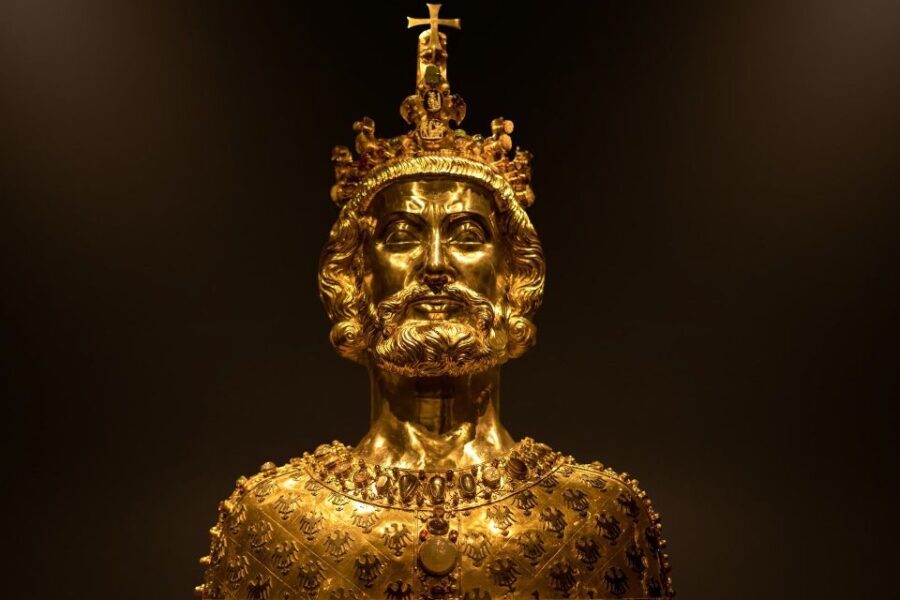 Aachen: Private Walking Tour With A Professional Guide - What You Can Expect from the Tour