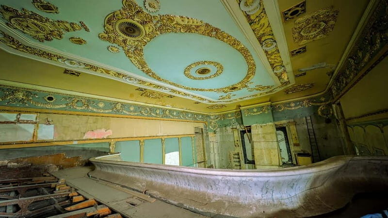 Abandoned Cinema- Urbex Tour in Tbilisi - Who Should Consider This Tour?