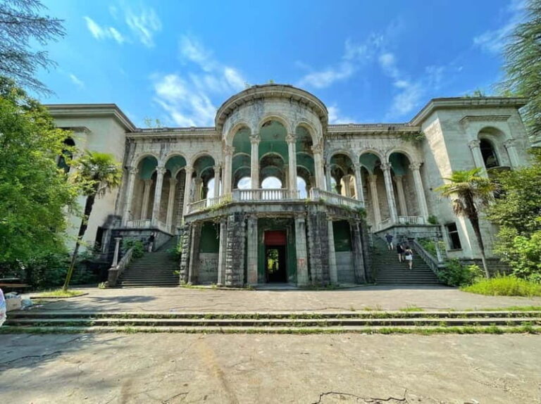 Abandoned sanatoriums of tskaltubo - group tour from Kutaisi - Who Will Love This Tour?
