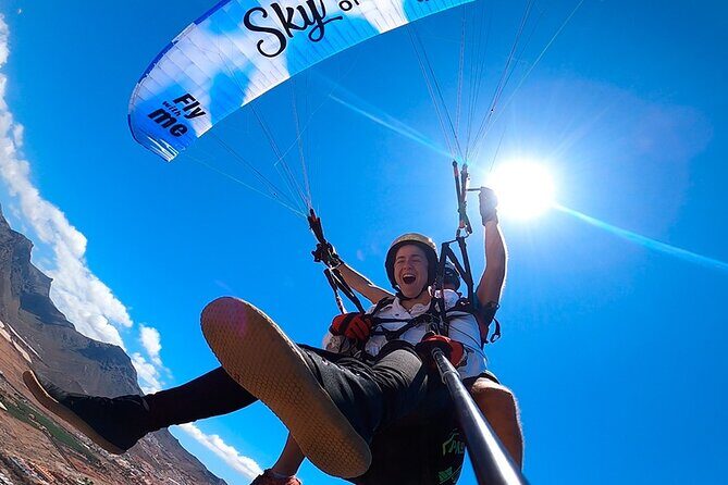 Acrobatic Paragliding Flight with Spanish Champion in Tenerife - What to Expect During the Flight