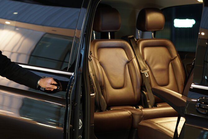 Airport Limousine Transfer: Arlanda Airport to Stockholm City 1-7 Passengers - Airport Limousine Transfer: Arlanda Airport to Stockholm City — An Honest Look