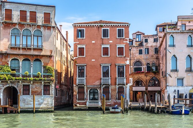 Airport/port transfer From Trieste to Venice - What the Service Offers