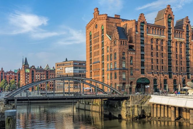 Airport Transfer: Hamburg Airport HAM to Hamburg by Business Car - Why Choose the Hamburg Airport Private Transfer?