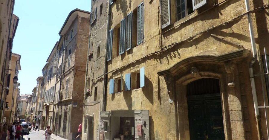 Aix-en-Provence: Private Guided Walking Tour - What to Expect: A Well-Balanced, Engaging Walk