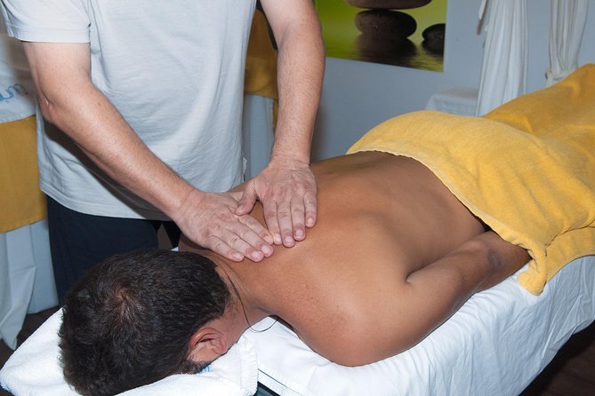 Akrotiri: Singles' Aromatherapy Massages - Introduction: Comfort in the Heart of Santorini