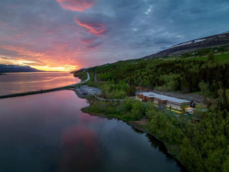 Akureyri: Admission to Forest Lagoon - Key Points