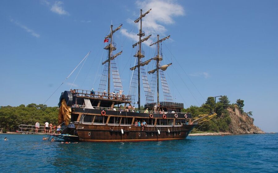 Alanya: Pirate Boat Tour with Unlimited Soft Drinks & Lunch - The Itinerary in Detail