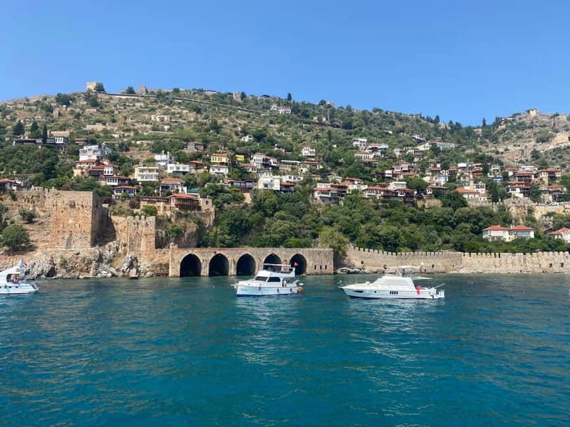 Alanya: Pirate Boat with Pickup, Lunch, & Unlimited Drinks - Why This Tour Works Well