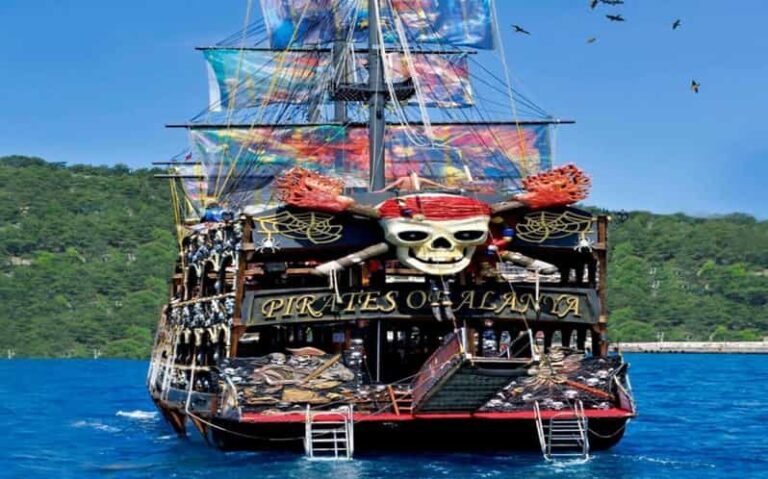 Alanya: Pirates of Alanya Boat Tour with Lunch and Drinks - The Food and Drinks