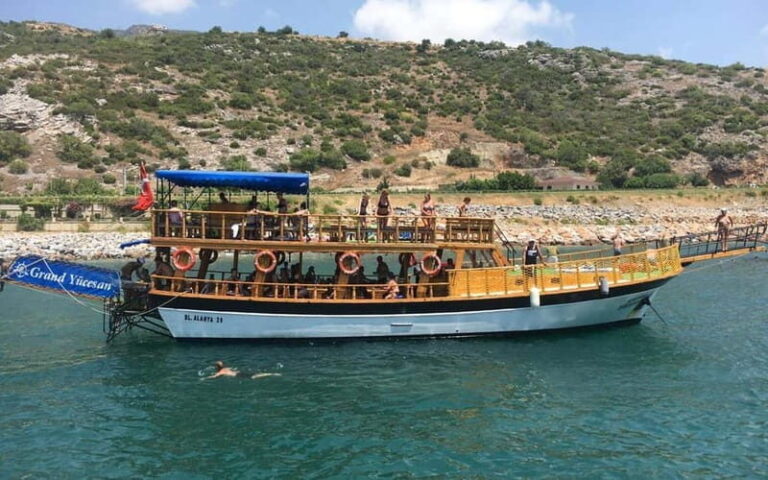Alanya: Relaxing Boat Tour with Lunch and Hotel Transfer - What’s Included and What’s Not