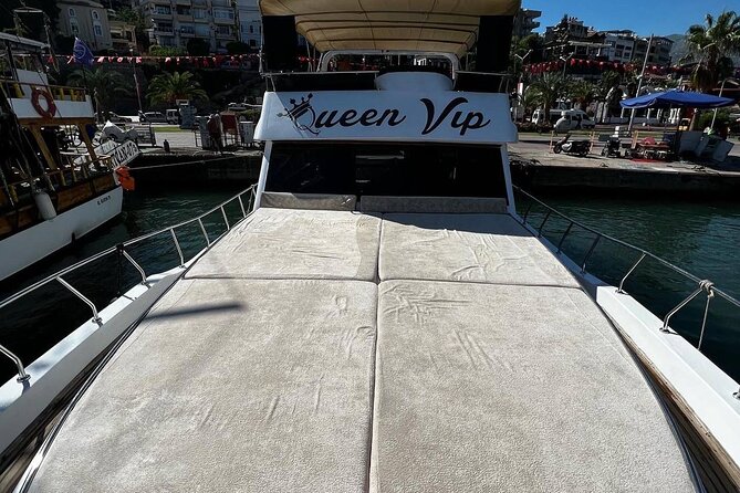 Alanya VIP Yacht Tour With Lunch and Unlimited Soft Drink - Key Points