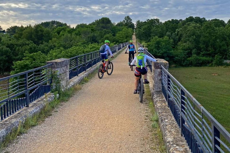 Alberobello: e-bike tour through the countryside and the capital of the Trulli - What Reviewers Say