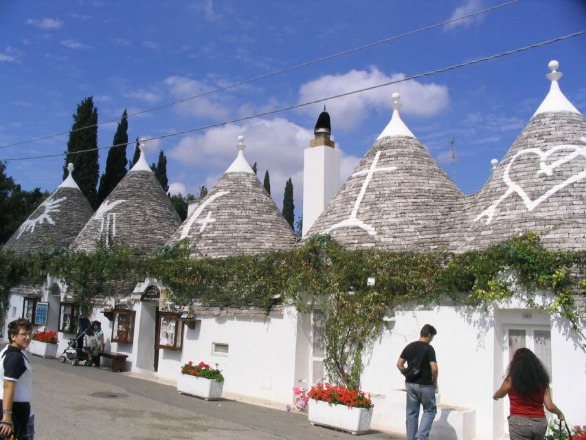 Alberobello: History Walking Tour - Inside a Traditional Trullo