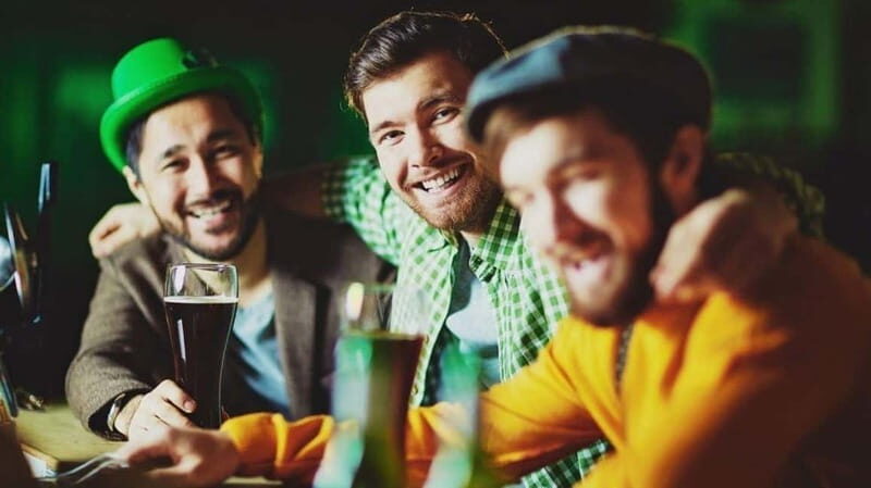 Albufeira: 5 Bars and 1 Nightclub Pub Crawl with Free Shots - Exploring the Itinerary: What to Expect