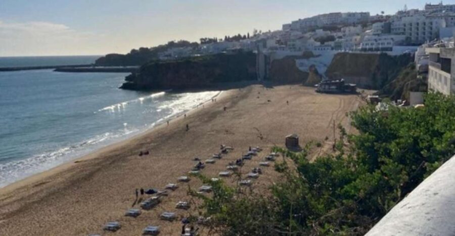 Albufeira: Old Town History Walking Tour with Tapas & Wine - What Makes This Tour Stand Out