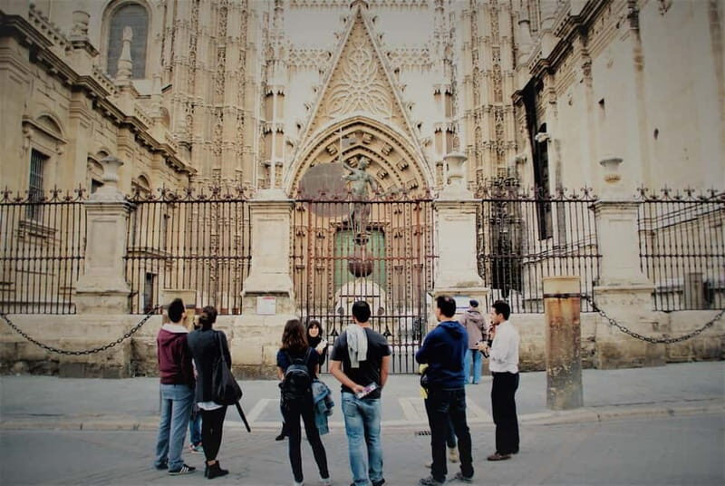 Alcazar & Cathedral of Seville Exclusive Group max. 9 guests - Exploring Seville’s Top Highlights