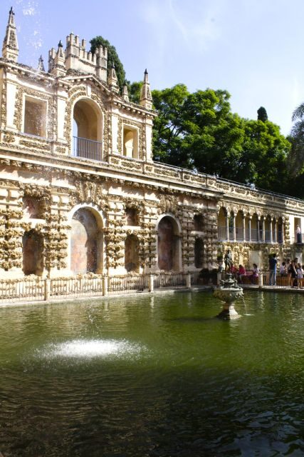 Alcázar Guided Tour & Rooftop Tour - Who Will Enjoy This Tour?