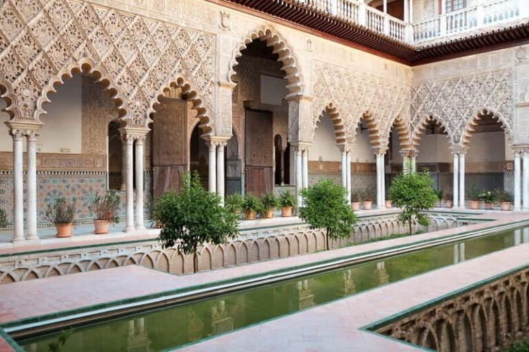 Alcazar of Seville Exclusive Group, max. 9 travelers - Why Choose This Alcazar Tour?
