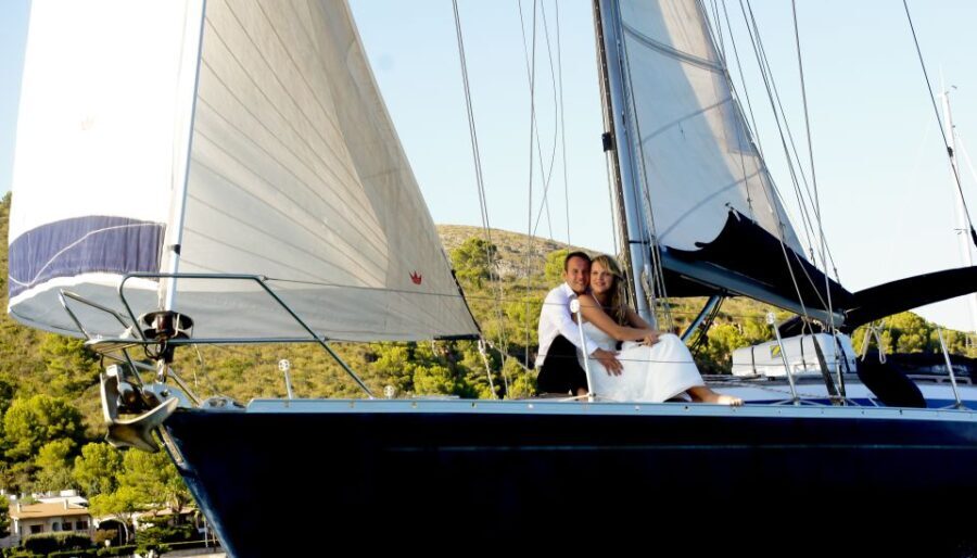 Alcudia: Romantic Sailing Trip with Diner for 2 - Whats Included and Whats Not