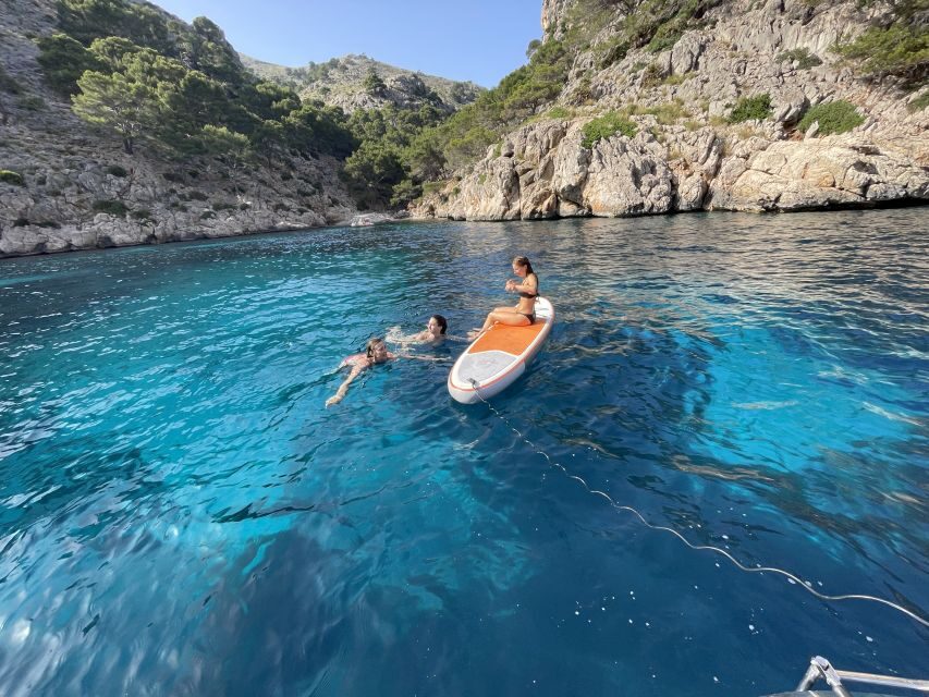 Alcudia: Sailing Yacht Excursion with Wine & Tapas - The Itinerary in Detail