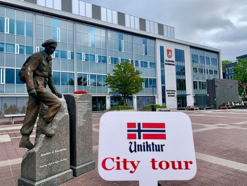 Alesund Private Sightseeing Tour on foot and by car - Comfort and Convenience: Transportation and Guide