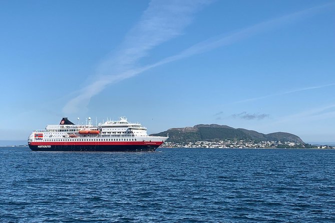 Alesund Sightseeing private tour for cruise passengers - Key Points