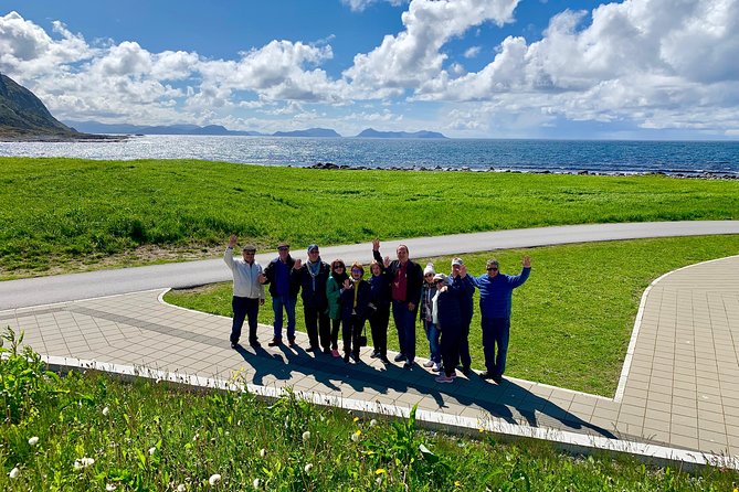 Alesund Sightseeing tour Vikings islands by minibus, 4 hours. Private tour - Key Points