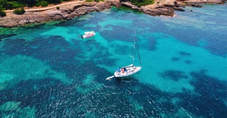 Alghero: Sailboat excursion in Porto Conte bay w/ Lunch - The Value of the Tour