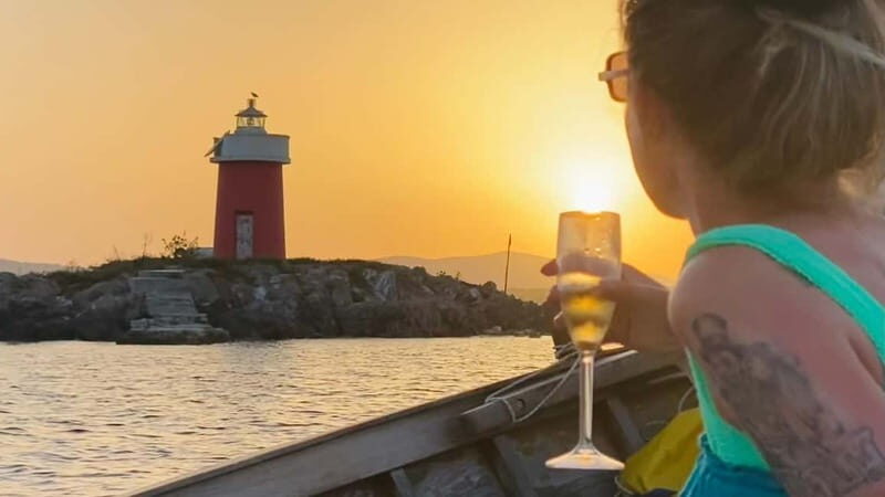 Alghero: sunset sailing tour with aperitif - Why Choose the Sunset Sailing Tour in Alghero?