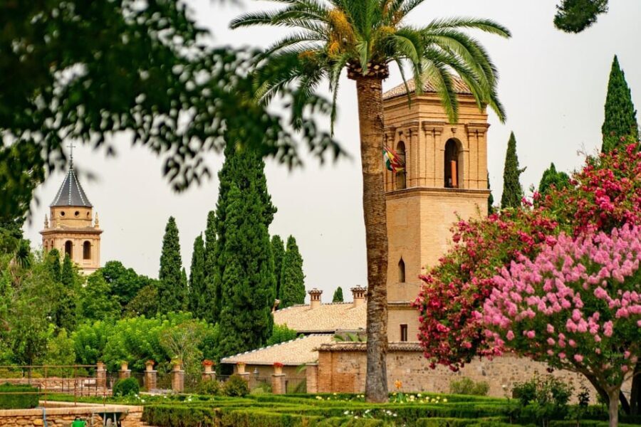 Alhambra from Seville: Alcazaba, Charles V and Generalife - Free Time and Local Coffee Break