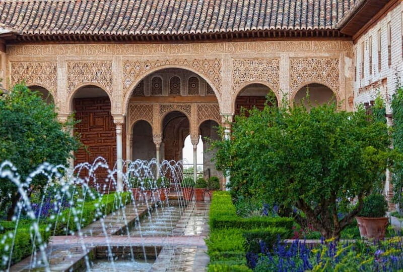 Alhambra Guided Tour with Nasrid Palaces & Gardens - Why This Tour Offers Value