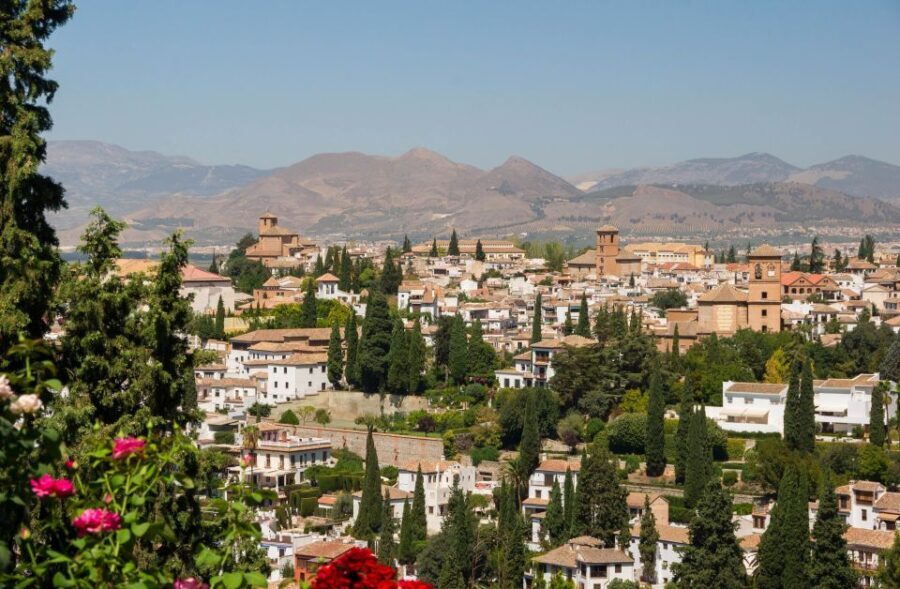 Alhambra, Nasrid Palaces and Albaicin Tour - Why Choose This Tour?