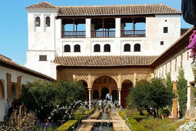Alhambra private walking tour - FAQ