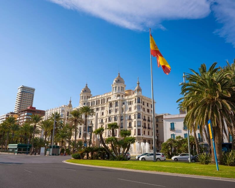 Alicante 360º Semi-private tour City, Culture, Tapas & Drink - Authenticity and Experience