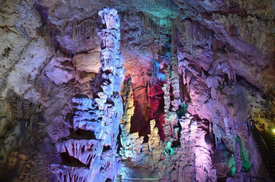 Alicante: Canelobre Caves & Busot Tour including transfer - What to Expect During the Tour