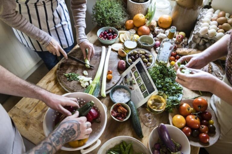 Alicante: Cooking Class with Private Chef and Local Wine - The Wines and the Experience