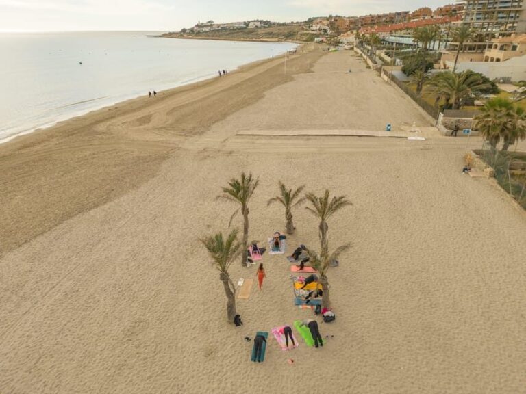 ALICANTE: Sunrise Yoga class on the beach & breakfast - What the Tour Includes