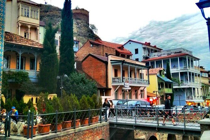 All-inclusive.Tour to Georgia for 5 days:Tbilisi, Kazbegi, culinary master-klass - Authenticity & Comfort: What Travelers Can Expect