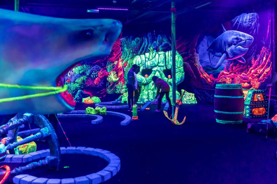 Aloha Amsterdam: 12-Hole Glow-in-the-Dark Mini-Golf - Authentic Reviews and Insights