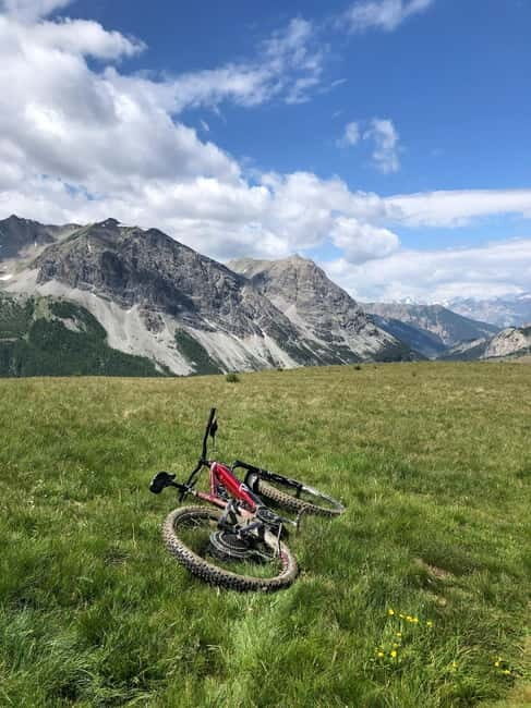 Alps: Sporty MTB tour among single track, alpine peaks and border history - What to Expect on the Trail