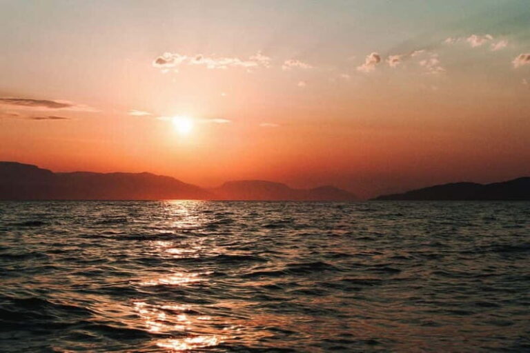 Alta Fjord: Private Sunset Boat Tour - The Itinerary Breakdown