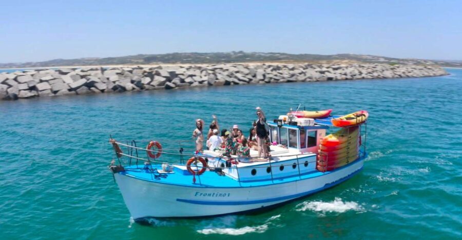 Alvor: Explore Caves Boat and Kayak Tour - Exploring the Hidden Caves and Beaches by Kayak