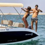 Amalfi: boat rental no license - The Boat: Features and Comfort